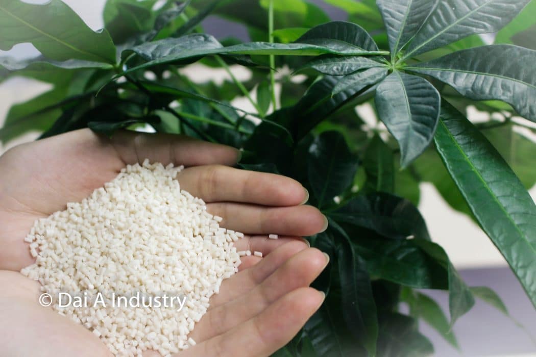 Biodegradable plastic compound in the green revolution in Vietnam